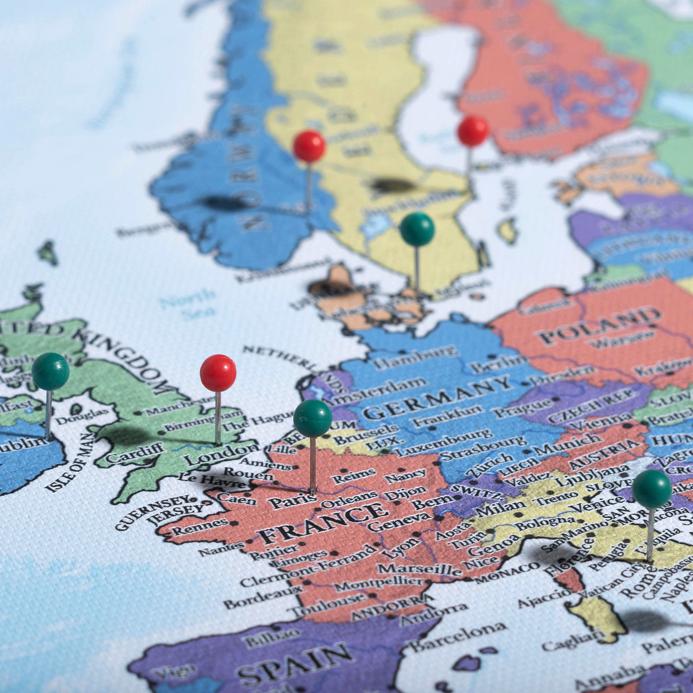 The Wanderer World Push Pin Travel Map